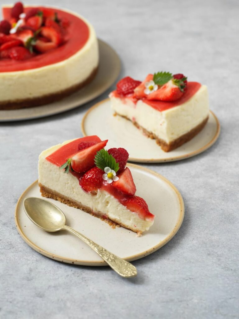 Jordgubbscheesecake – Camilla Hamid